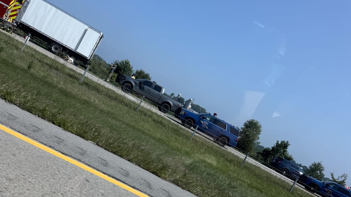 Multi-car crash shut down Westbound I-96 near Lowell | wzzm13.com