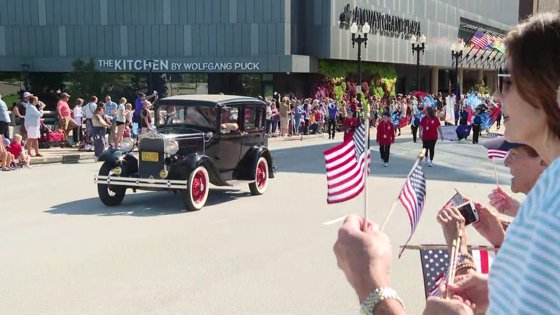 Honor parade celebrating Greatest Generation in Grand Rapids | wzzm13.com