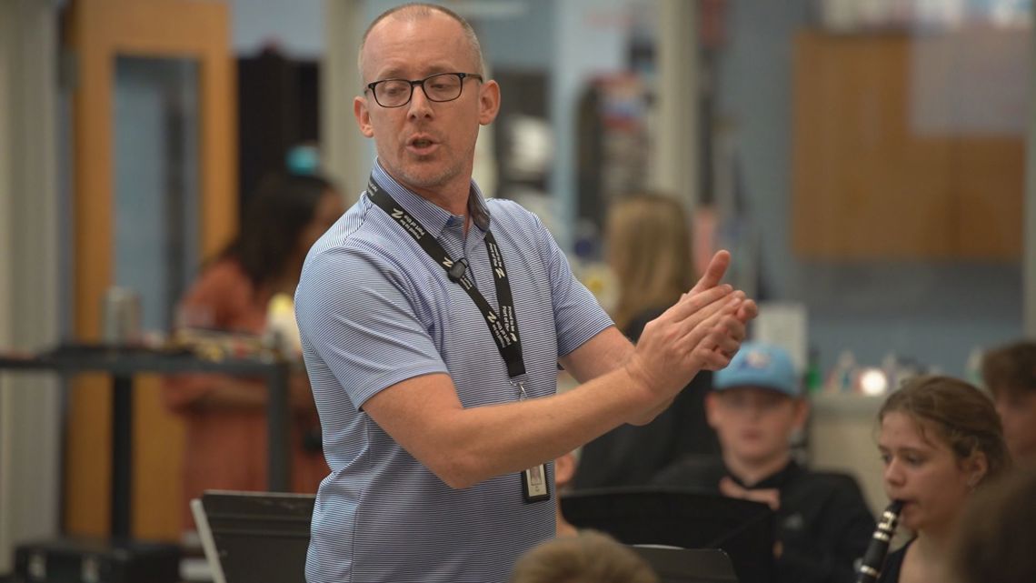 Teacher of the Week: Aaron Good | wzzm13.com