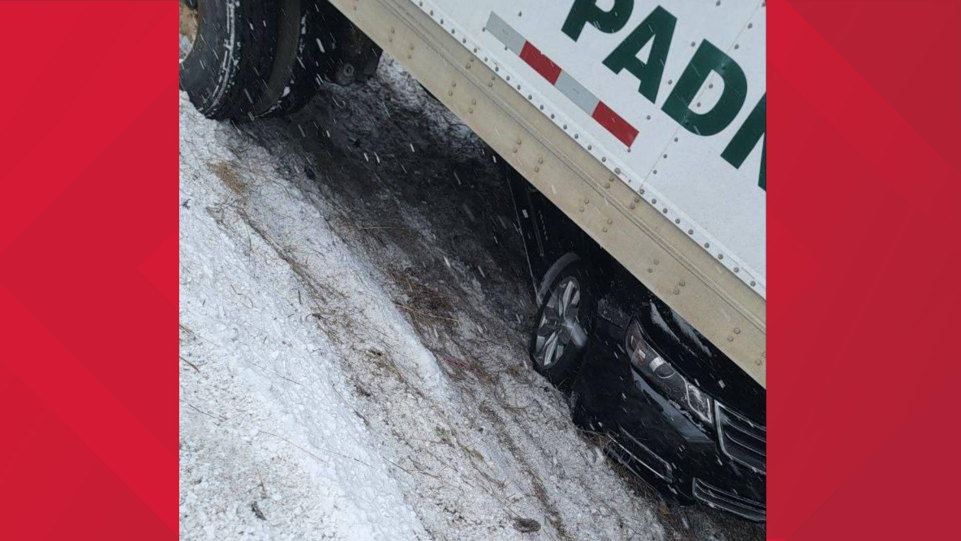 Speed caused 20-car pileup on I-96, Michigan State Police say | wzzm13.com