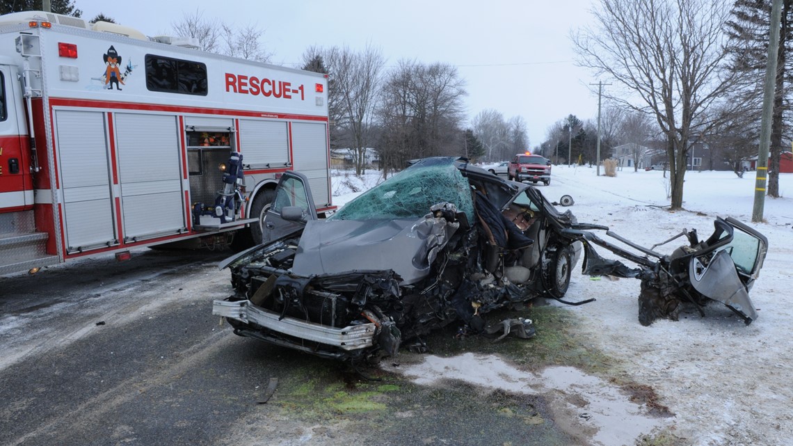 Driver Cut From Car After Serious Crash In Van Buren County