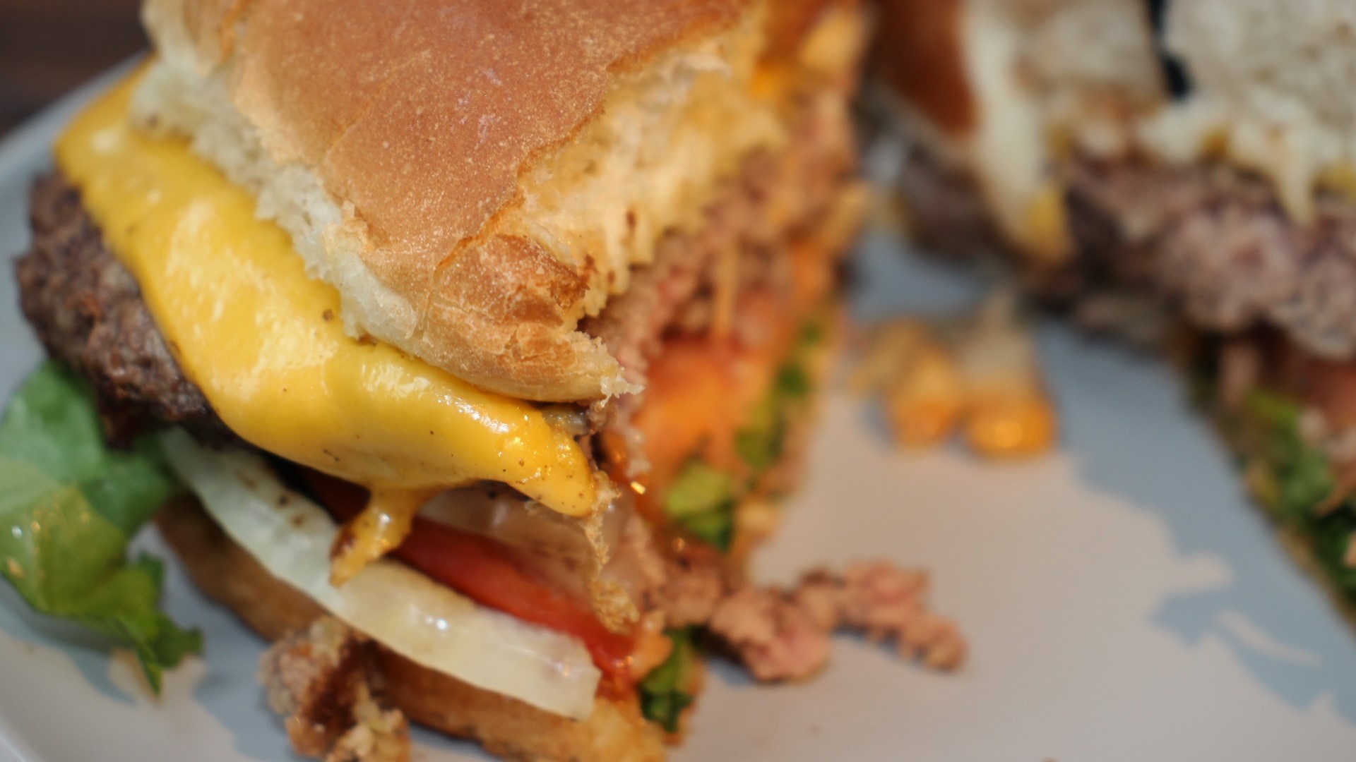 A review of the new Wahlburgers in GR | wzzm13.com