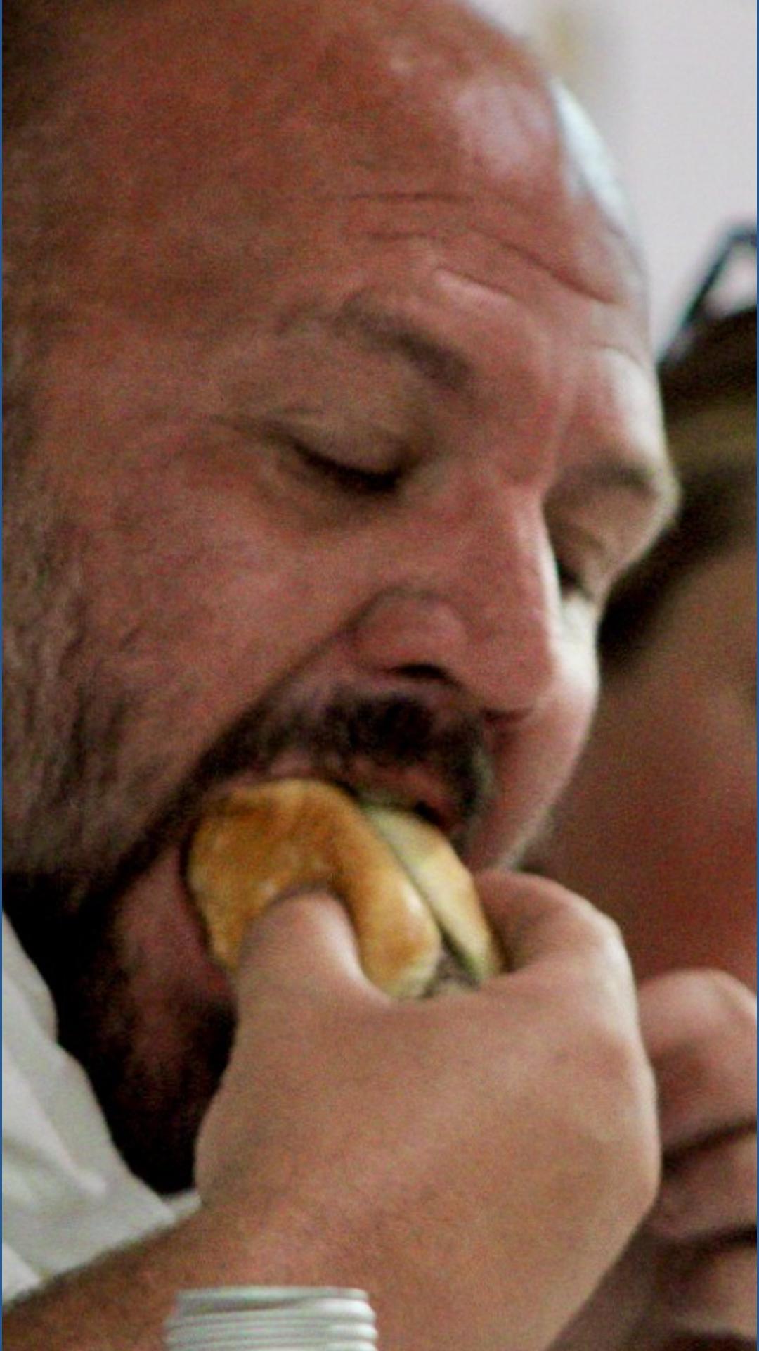 Polish halls go head-to-head in Pulaski Days kielbasa eating contest ...