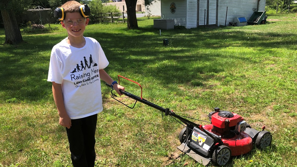 'MOW 'EM DOWN': 8-year-old Muskegon boy cutting 50 lawns for free to ...