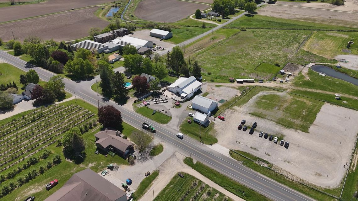 Generation of daughters save 100-year-old family farm | We The People ...