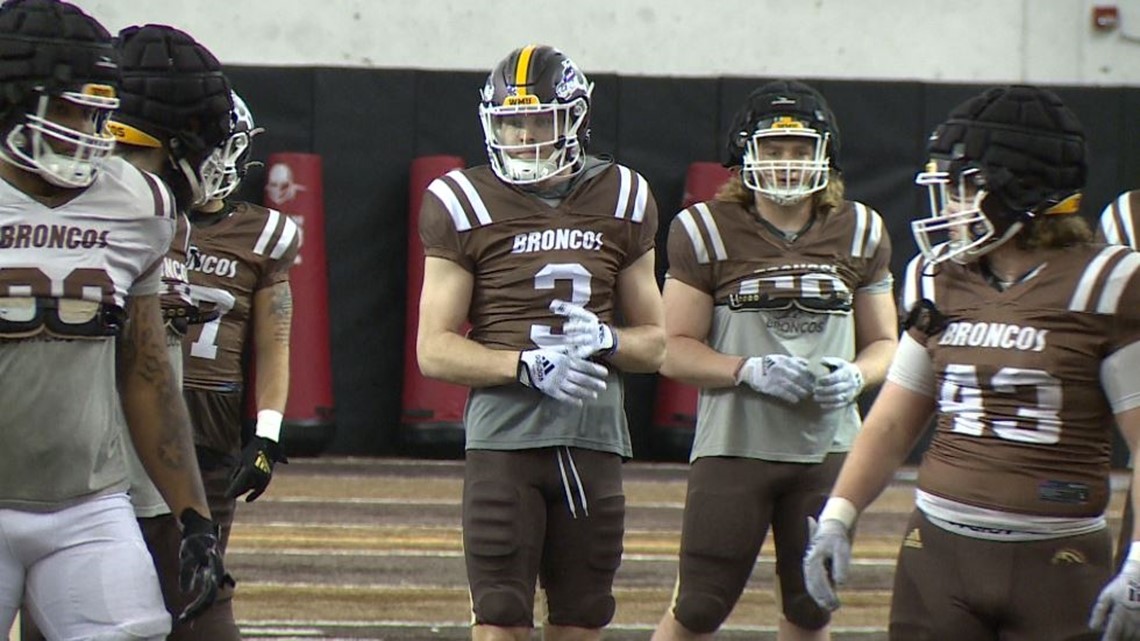 Tate Hallock stoked for new chapter at Western Michigan | wzzm13.com