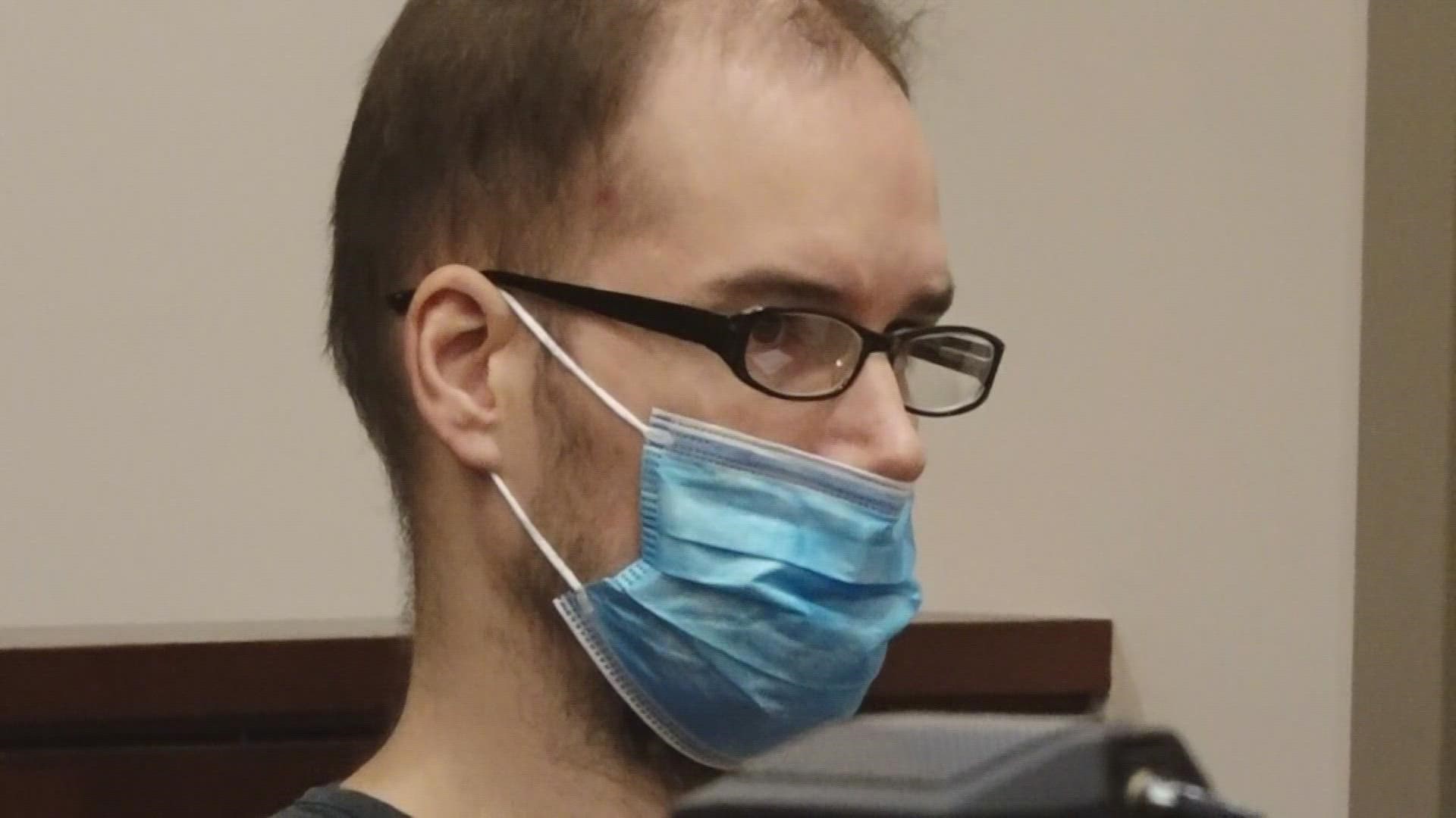 Michigan man who killed family as a teen to get new sentence | wzzm13.com