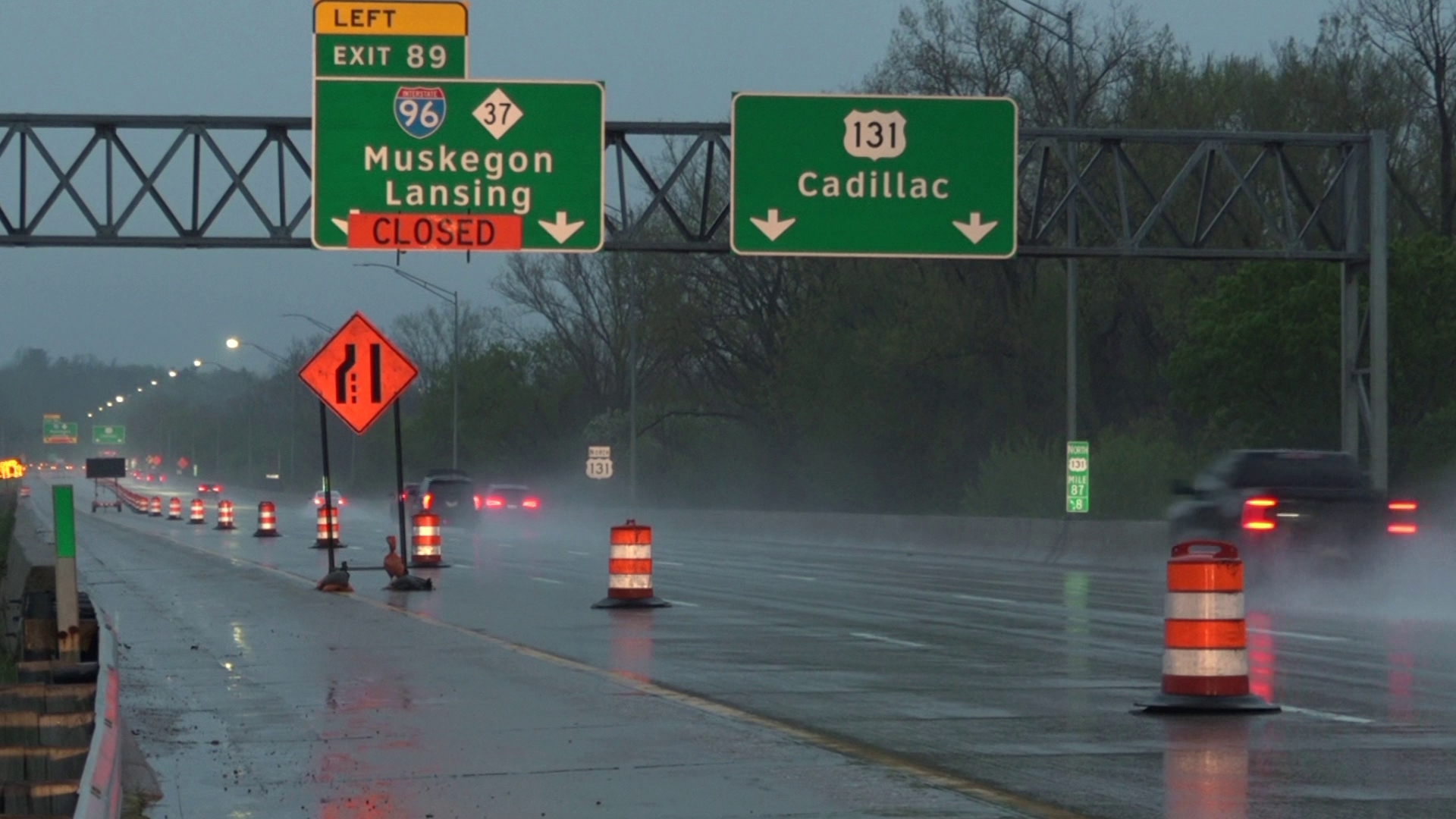 NB US-131 ramp to I-96, M-37 closing for bridge improvements | wzzm13.com