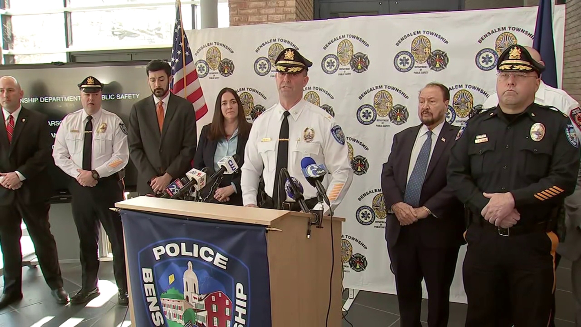 Michigan man traveled 700+ miles to set house on fire, killing 2 dogs ...