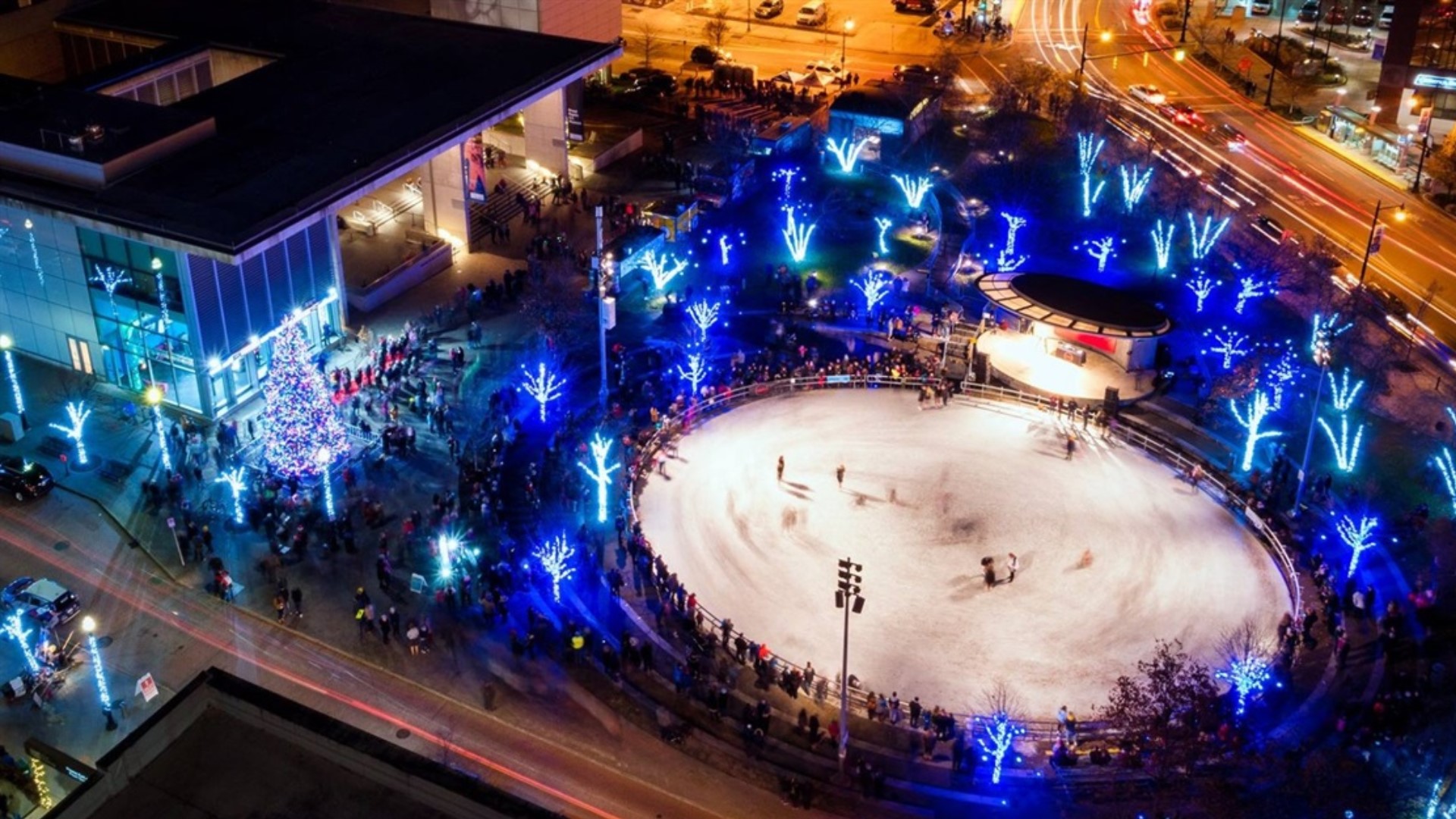 Rosa Parks Circle Ice Rink opens for the season on Friday | wzzm13.com