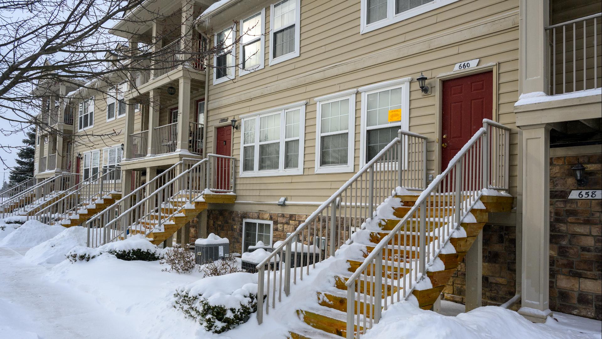 Pontiac mom charged with welfare fraud in child abuse case | wzzm13.com