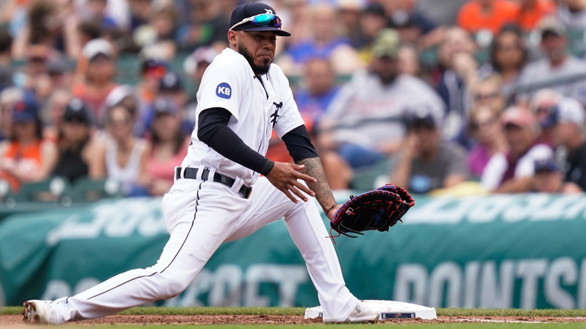 Twins sweep 2-game series with Tigers behind Gray, Miranda | wzzm13.com