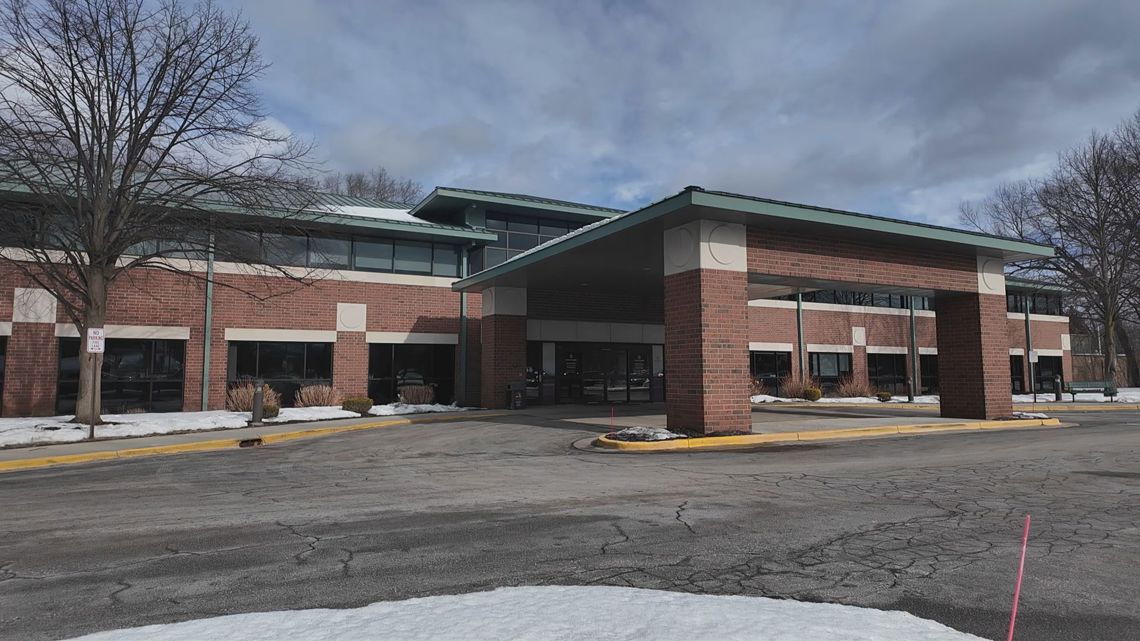 Adult kidney transplant program expands to Muskegon | wzzm13.com