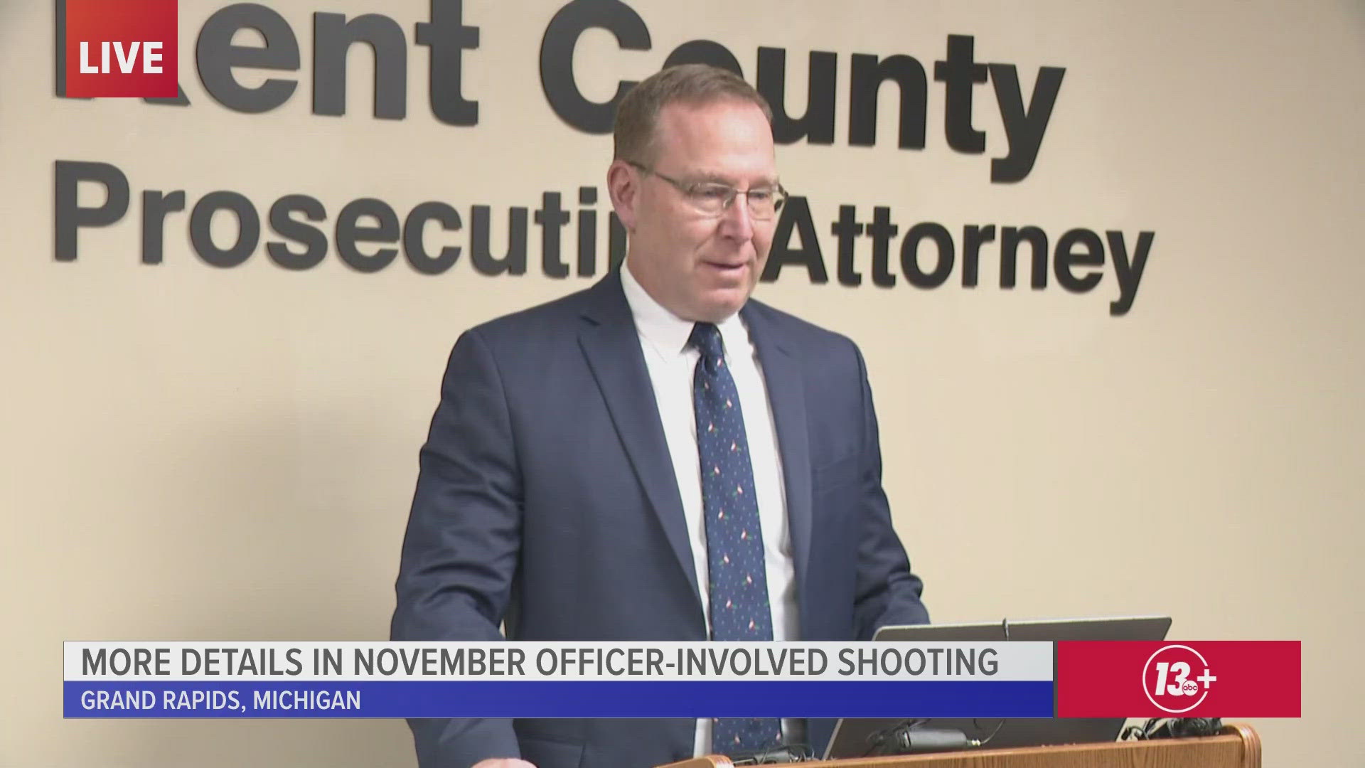 FULL BRIEFING | Kent Co. Prosecutor will not charge GRPD officers in ...