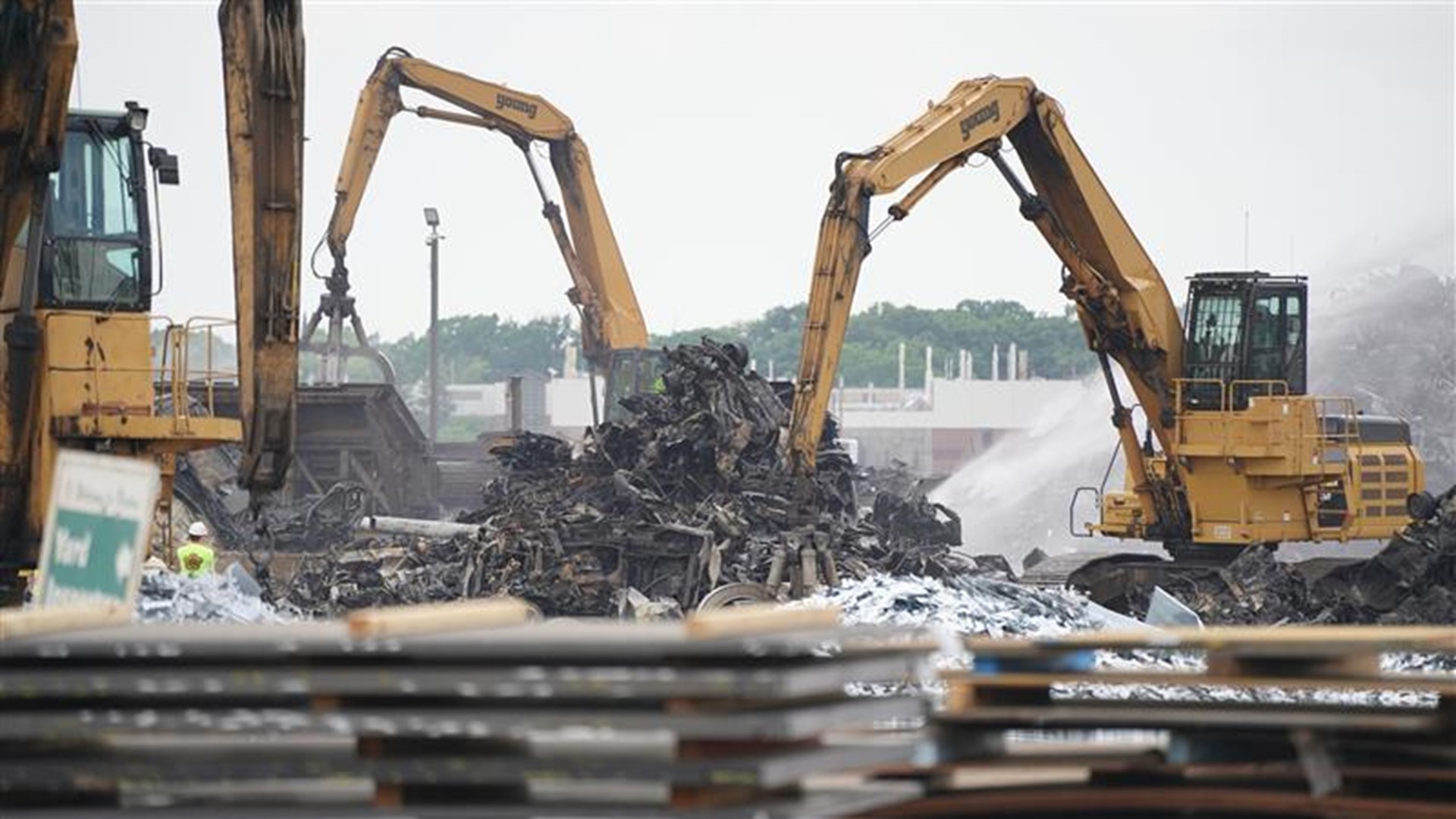 Fire breaks out at Padnos headquarters in Holland, MI | wzzm13.com