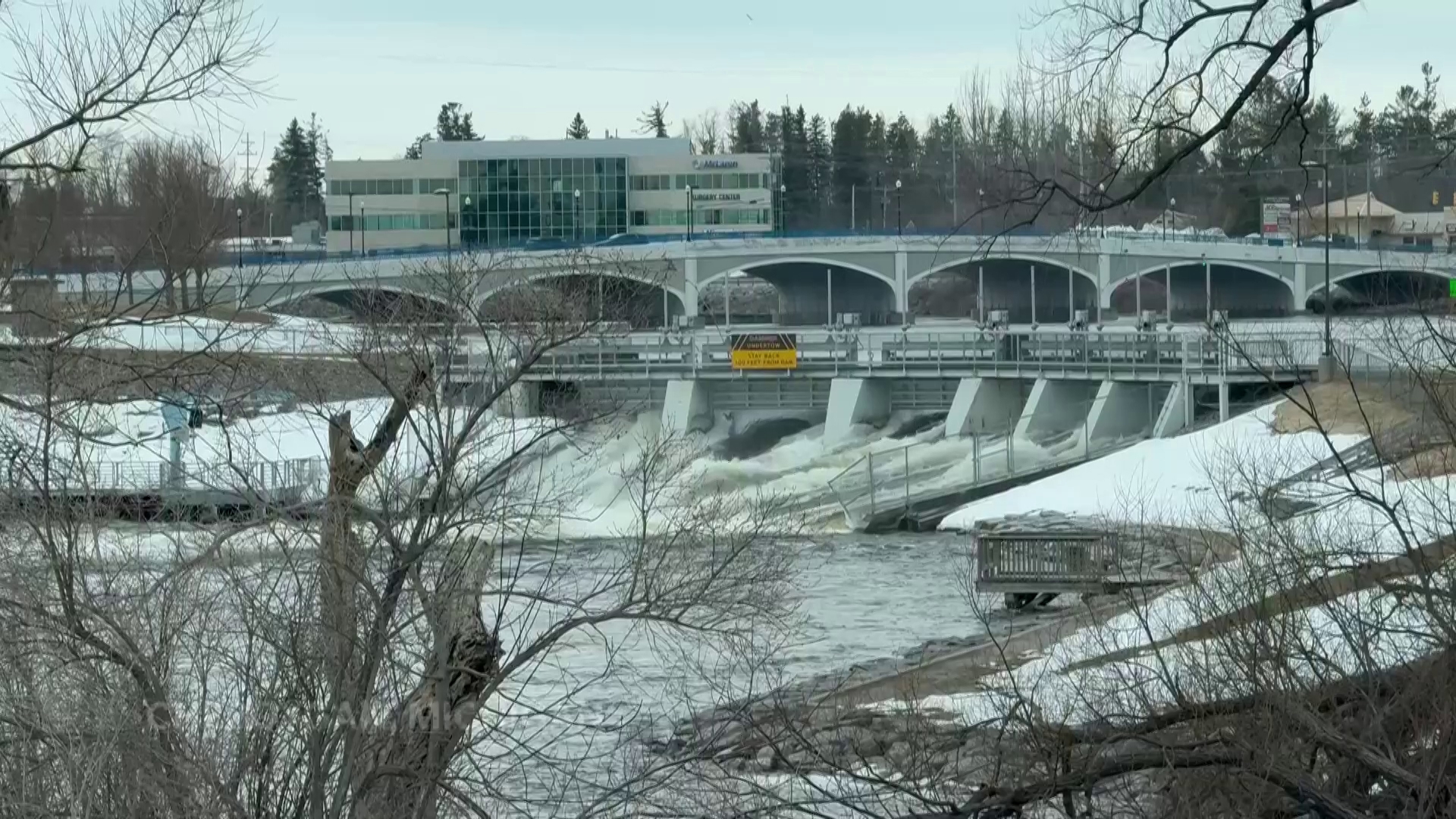 Michigan DNR brings in giant sandbags, larger capacity pumps to protect ...