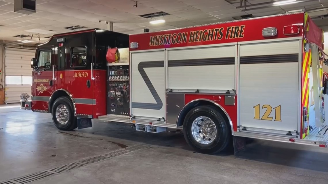 New fire truck arrives in Muskegon Heights | wzzm13.com