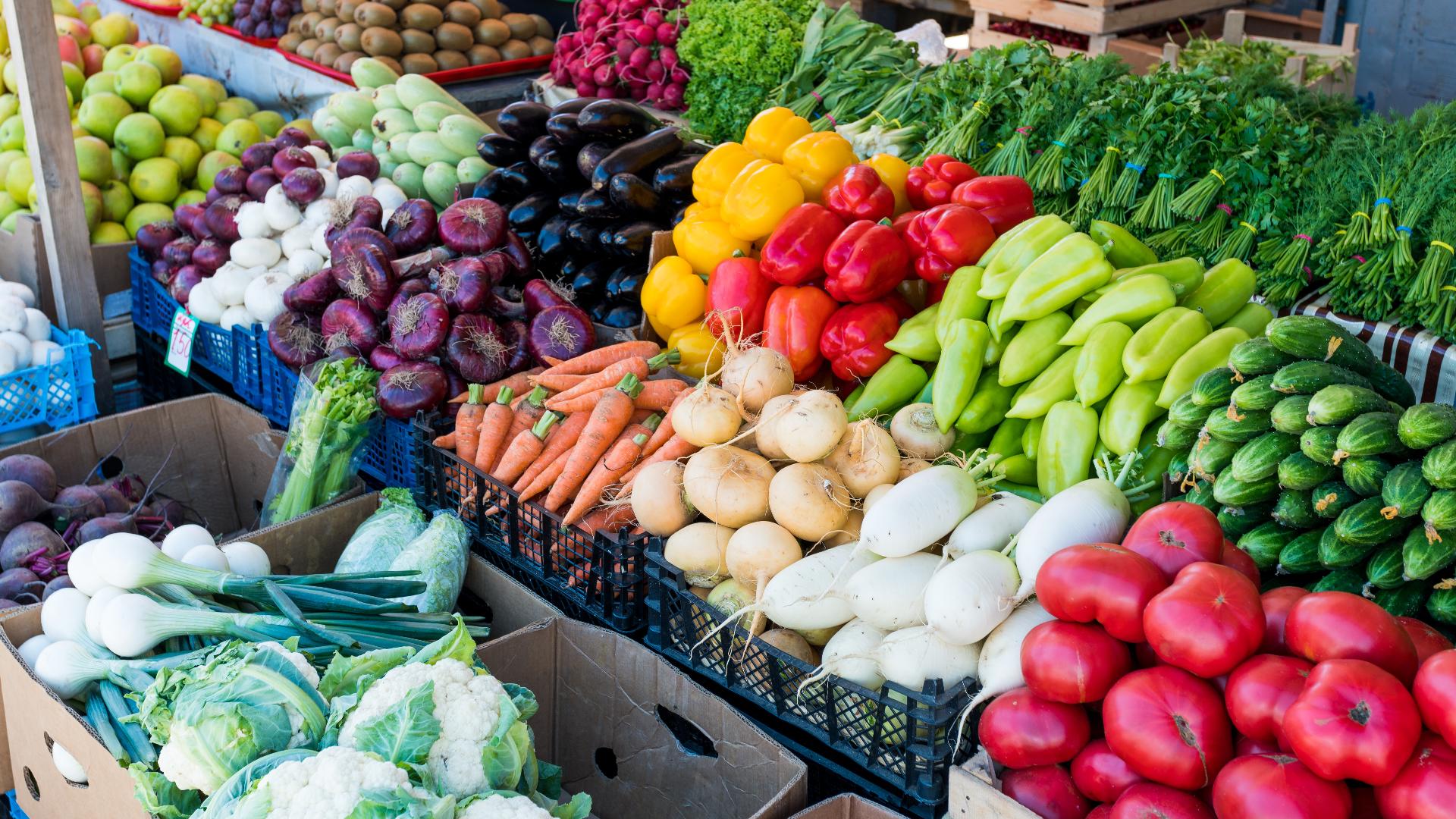Michigan's Double Up Food Bucks boosts SNAP benefits for fruits and ...