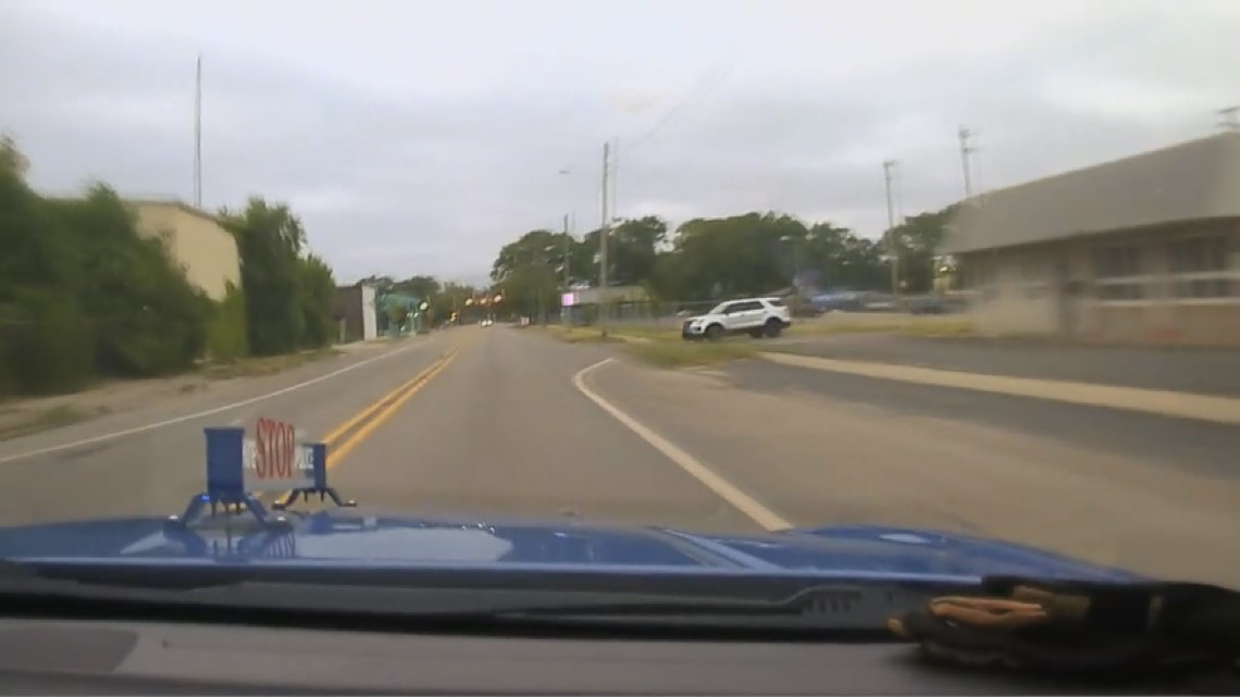 MSP dashcam video of Muskegon high speed chase ending in crash | wzzm13.com