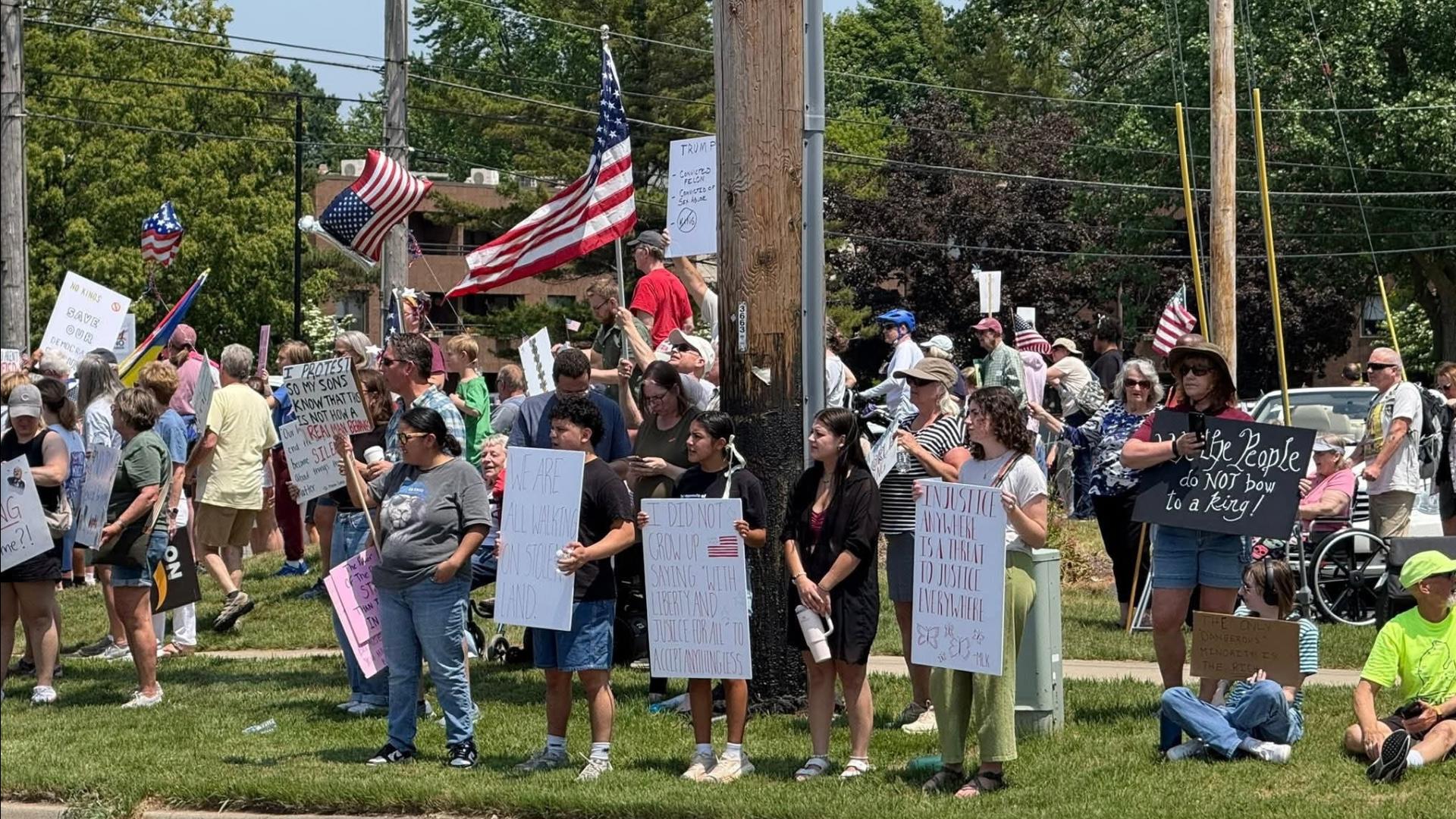 Thousands gather in Grand Rapids, along lakeshore for 'No Kings ...