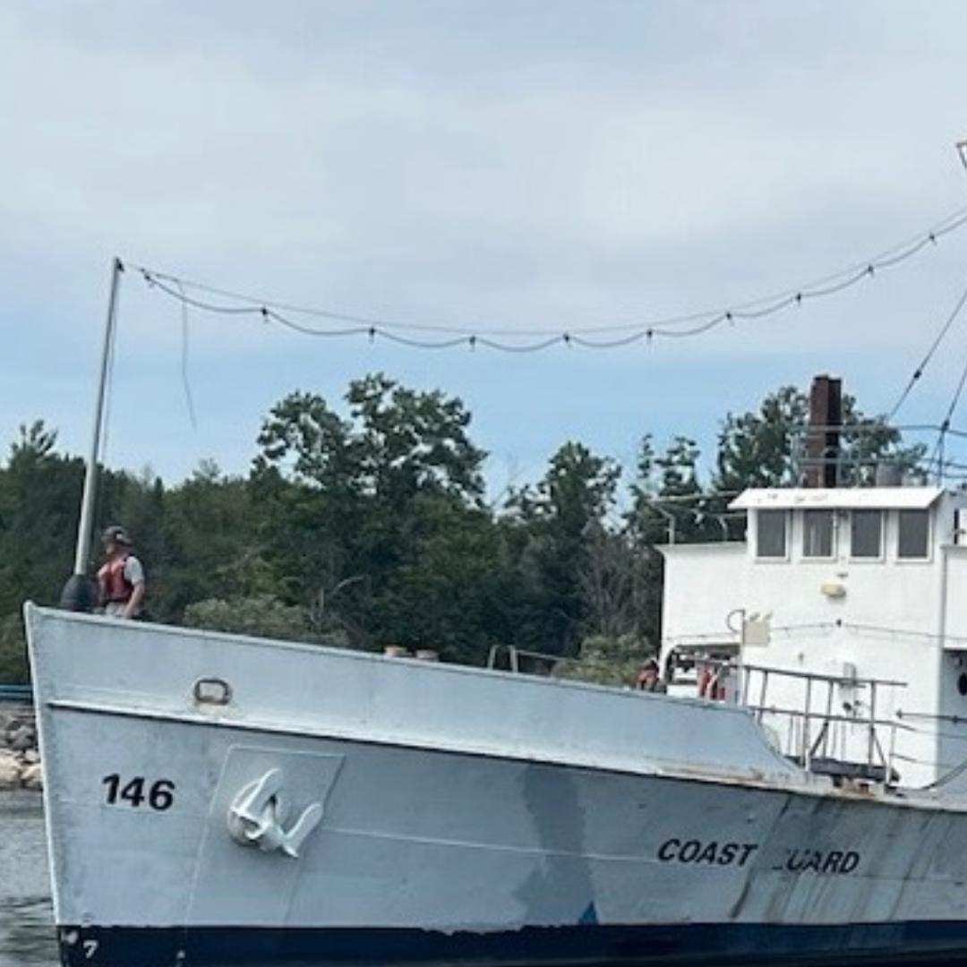 Coast Guard Cutter McLane leaves Muskegon Silversides museum | wzzm13.com