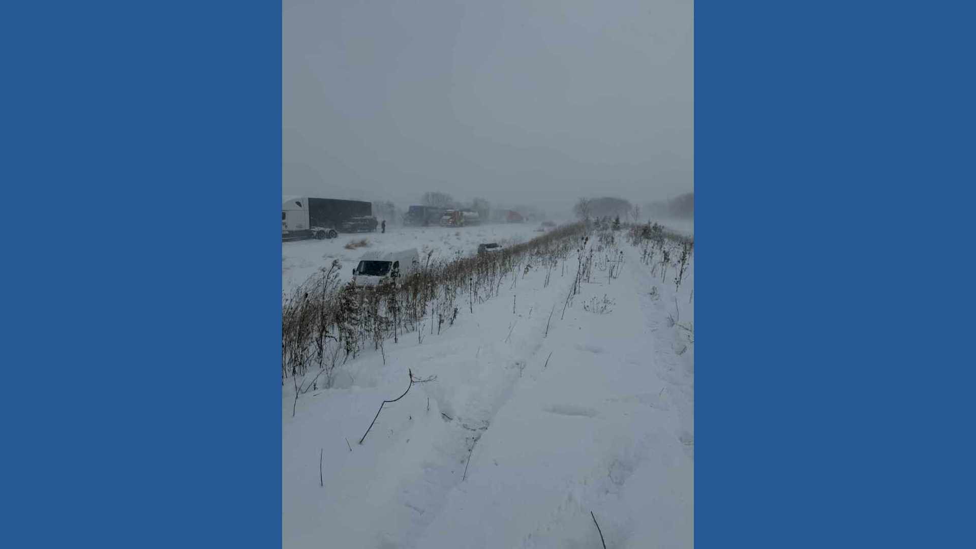 Highway reopened nearly 8 hours after 100+ car pileup in Ottawa County ...