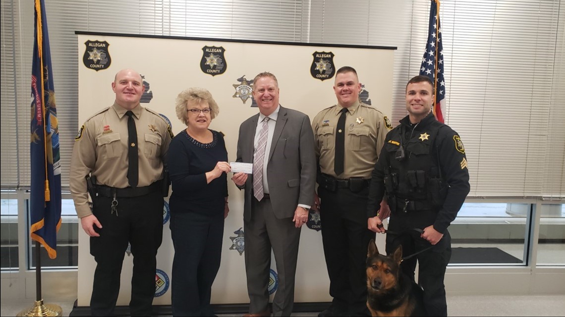 Allegan Co. police receive donation for new K-9 | wzzm13.com