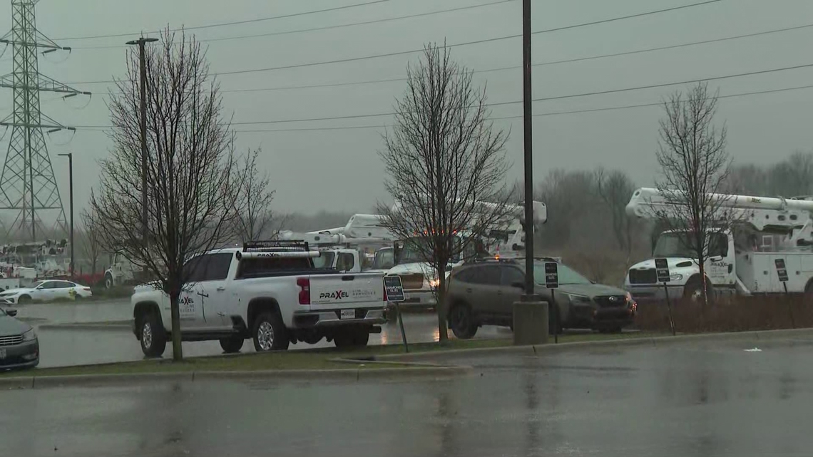 Over 600 Consumers Energy crews working to restore power Monday morning ...