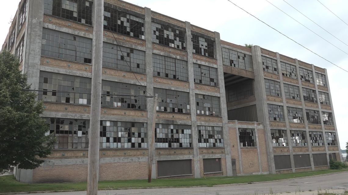 MI board OK's $150M+ in incentive for project on Muskegon's Shaw Walker ...