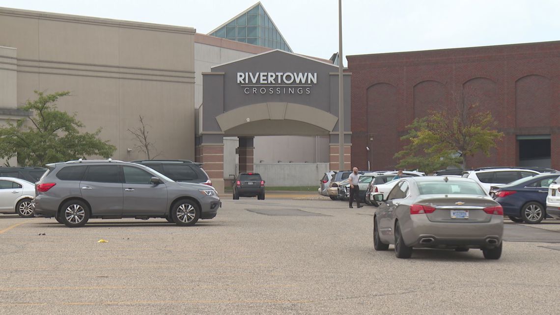 Grandville Police investigating after fight at RiverTown Crossings Mall ...