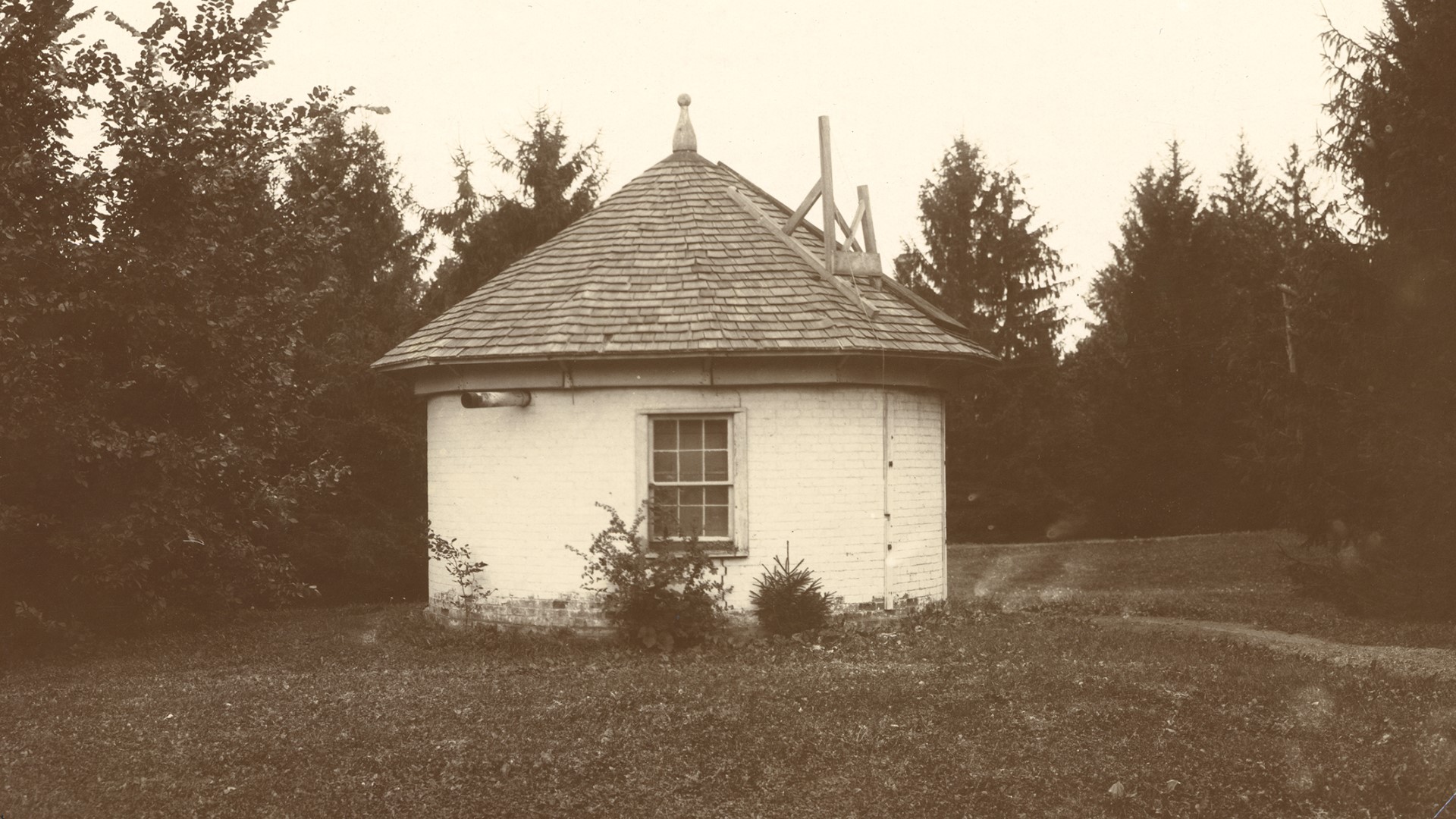 Workers discover foundation of 142-year-old observatory at MSU | wzzm13.com