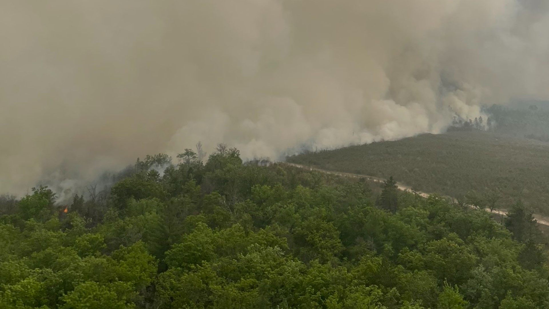 1,000 acre fire in Grayling Township causes emergency evacuations ...