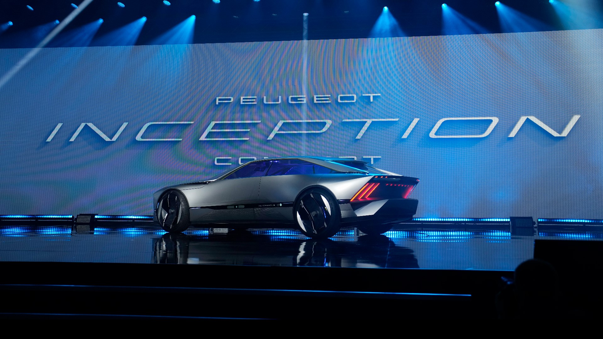 Stellantis preps for cost cuts due to higher EV prices | wzzm13.com