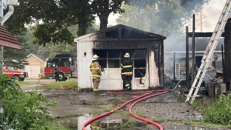 1 injured, 3 dogs killed in Lowell house fire | wzzm13.com