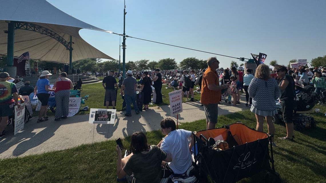 Thousands gather in Grand Rapids, along lakeshore for 'No Kings ...