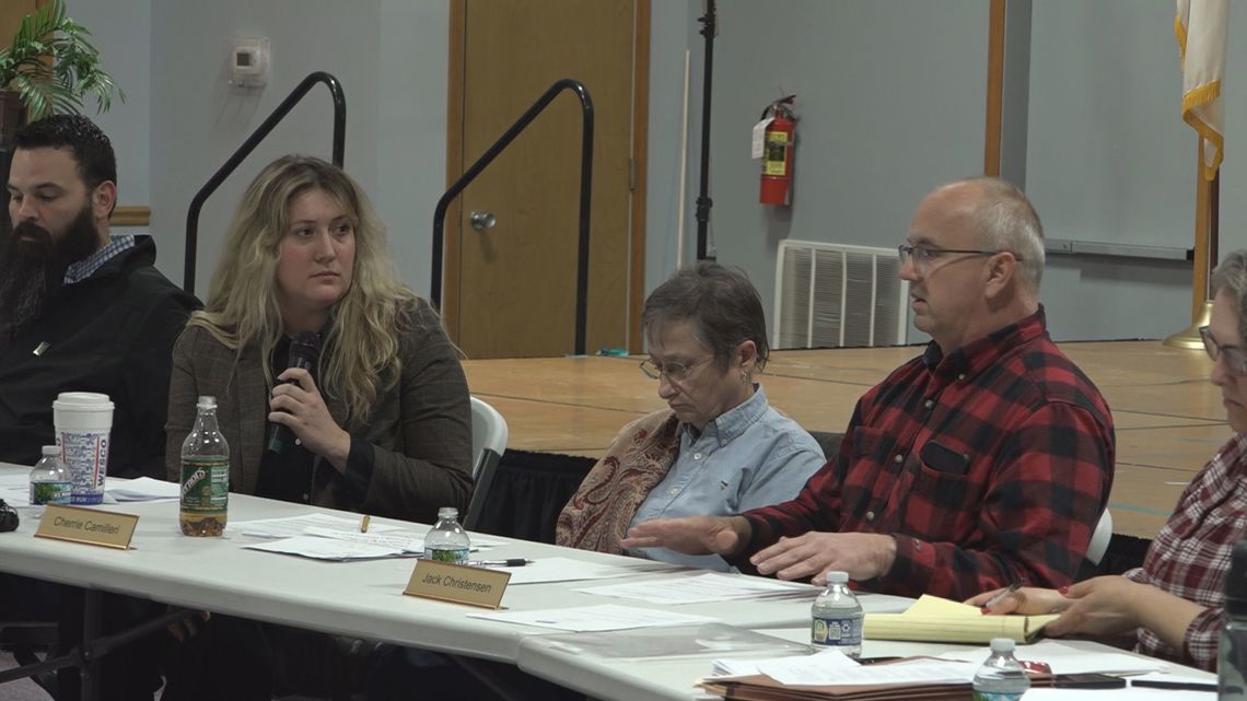 Multiple Sand Lake leaders resign, citing 'hostile' climate amid fire ...