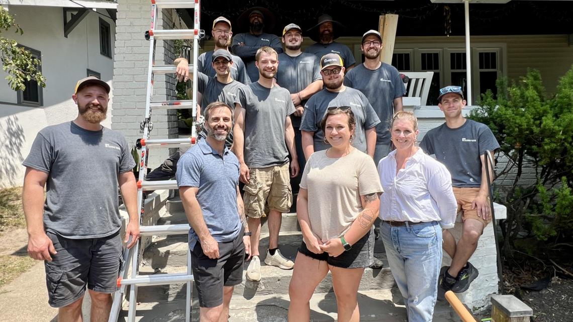 Grand Rapids military widow receives a free window replacement | wzzm13.com