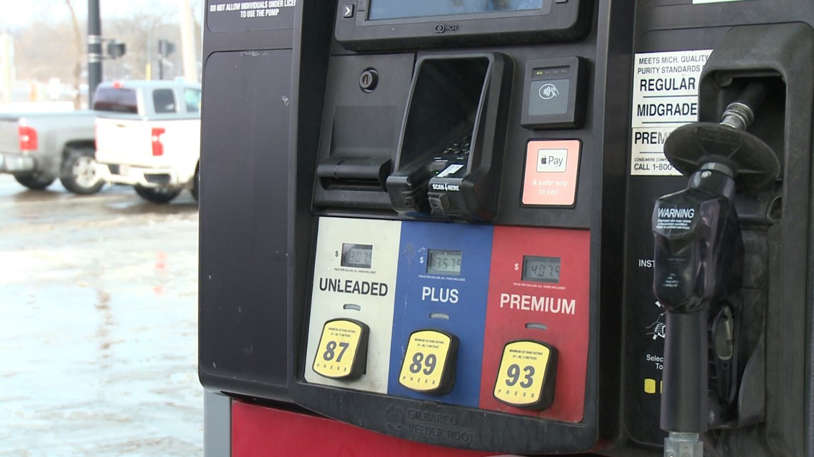 Lower average, more price stable gas prices expected for 2023 | wzzm13.com