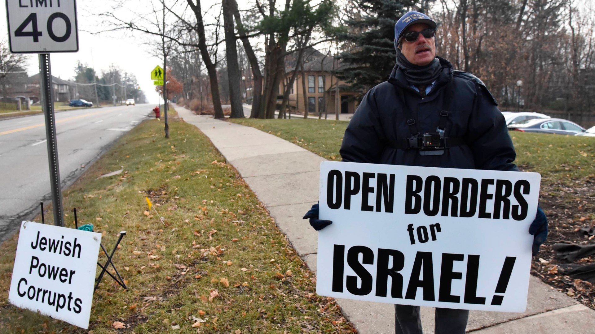 Court won't stop protests outside Michigan synagogue | wzzm13.com