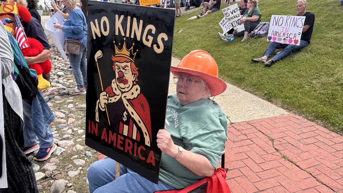 Thousands gather in Grand Rapids, along lakeshore for 'No Kings ...