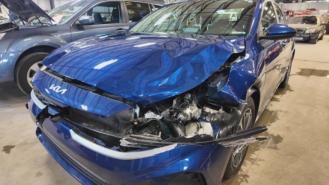 What to do if you get into a fender bender | wzzm13.com