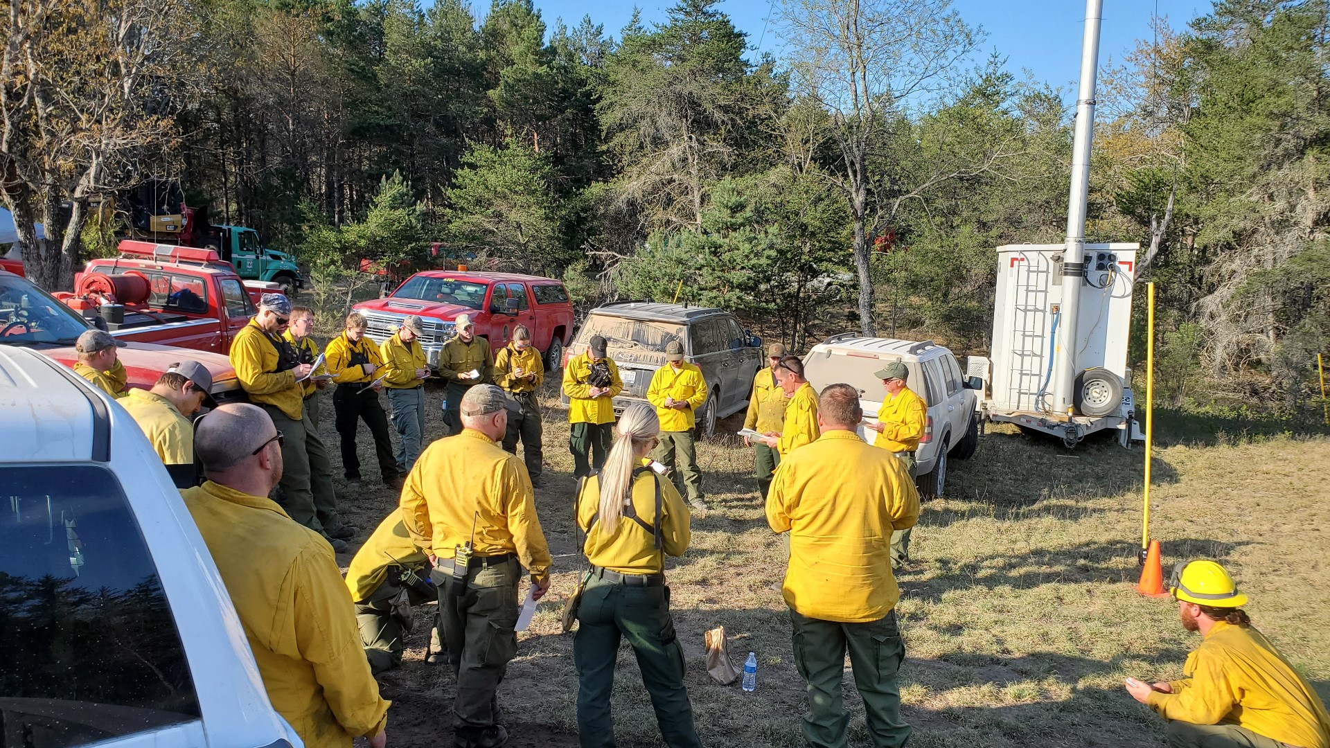 Blue Lakes Fire in Northern Michigan said to be 30% contained | wzzm13.com