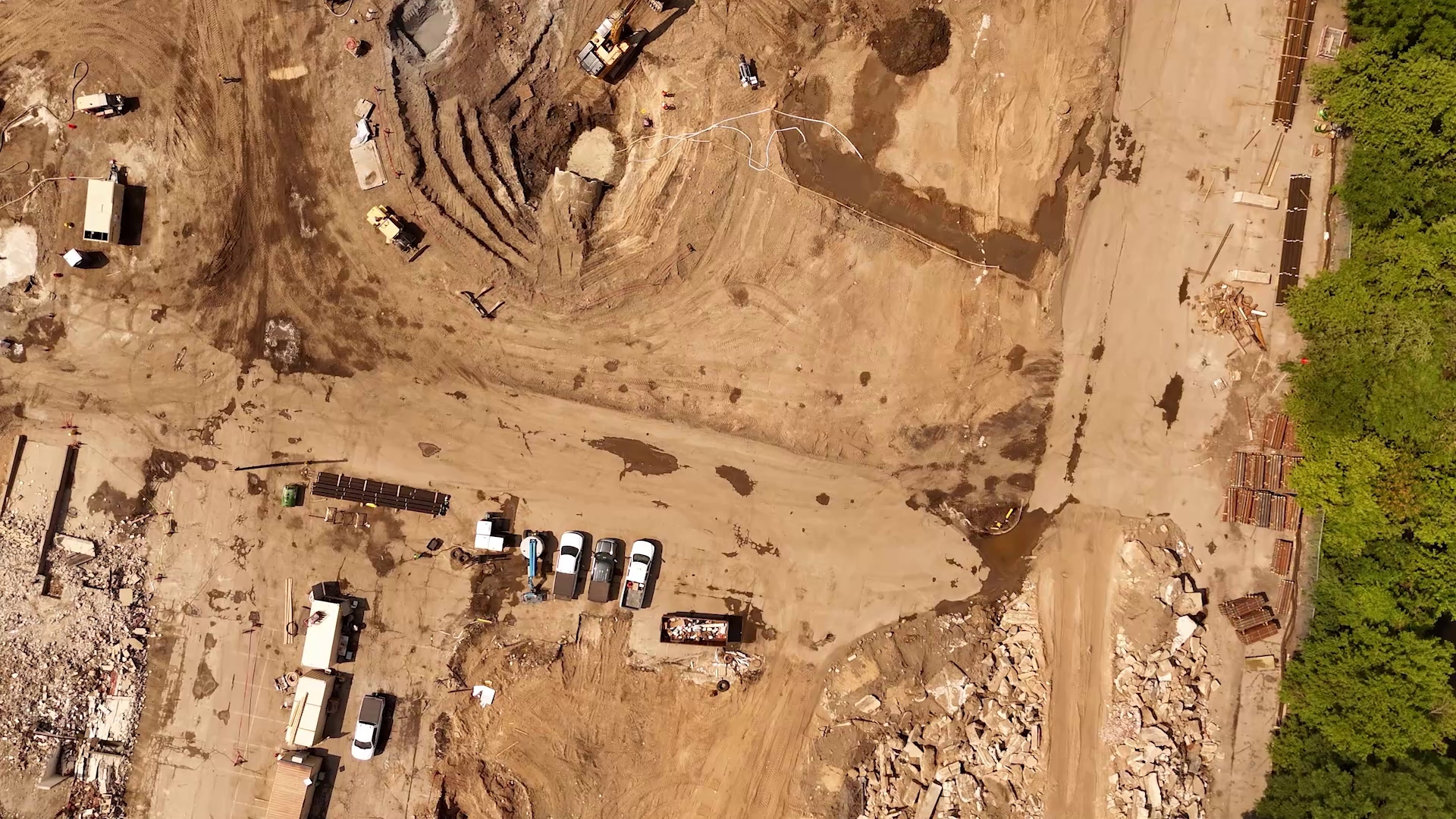 See overhead view of construction on Grand Rapids amphitheater | wzzm13.com