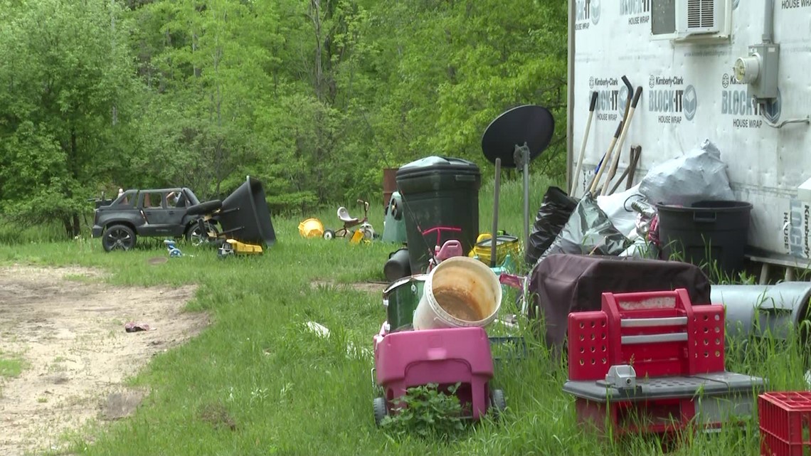 Mecosta Co. police investigate killing of 3 children, one woman ...