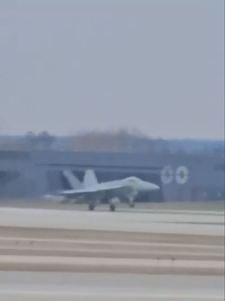 Navy fighter jet likely the source of loud boom that shook some houses ...