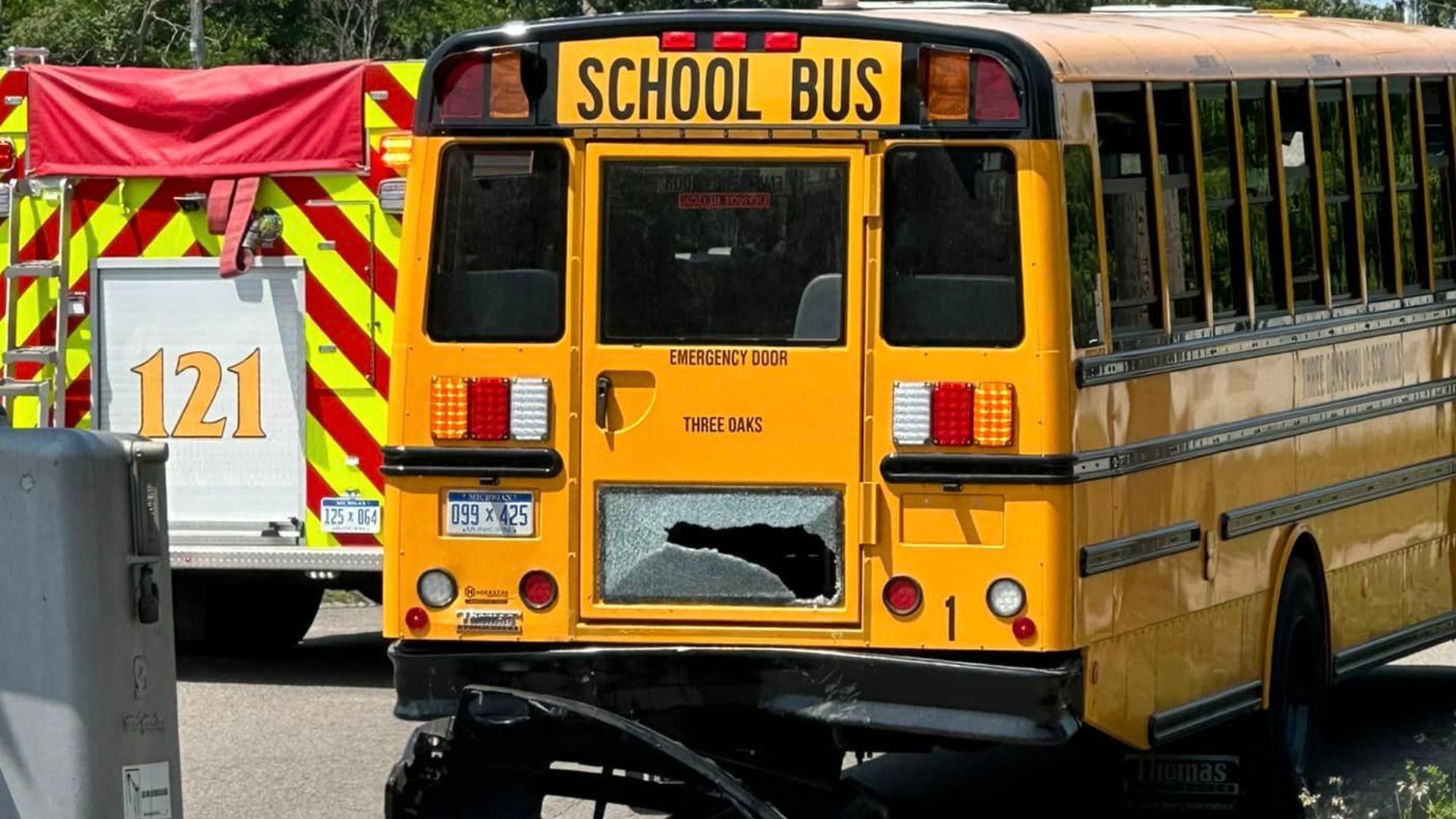 SUV rear-ends school bus in Muskegon Heights | wzzm13.com