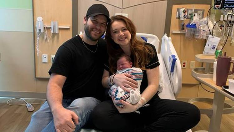 Holland Hospital welcomes first baby of 2025 on New Year's Day | wzzm13.com