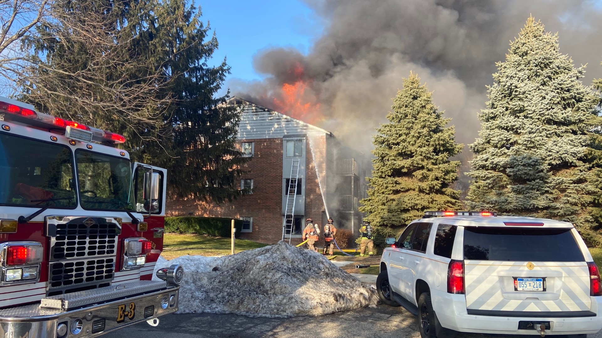 No injuries reported after massive fire at Walker apartment | wzzm13.com