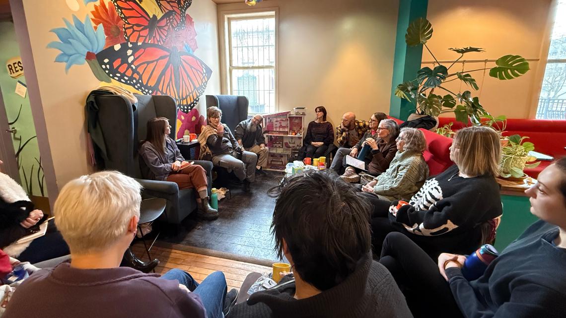 Michigan’s death doulas bring solace to those navigating the end of ...