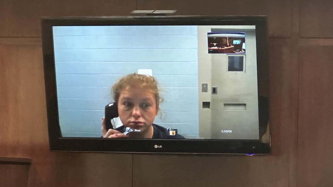 Woman who slipped cuffs, took MSP vehicle on chase going to trial ...